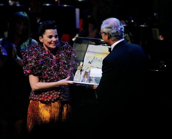 Bea Szenfeld + Björk = True | BEA SZENFELD